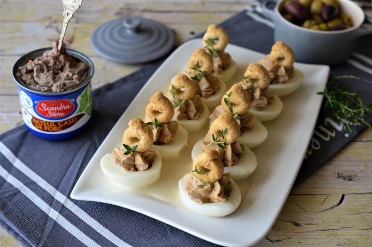 Oua umplute cu sos Caesar - Retete culinare by Teo's Kitchen