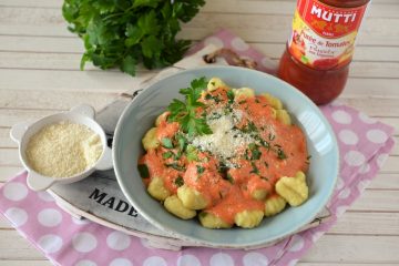 Gnocchi cu sos de vodka - Retete culinare by Teo's Kitchen