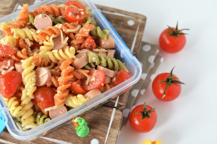 Salata colorata de paste - Retete culinare by Teo's Kitchen