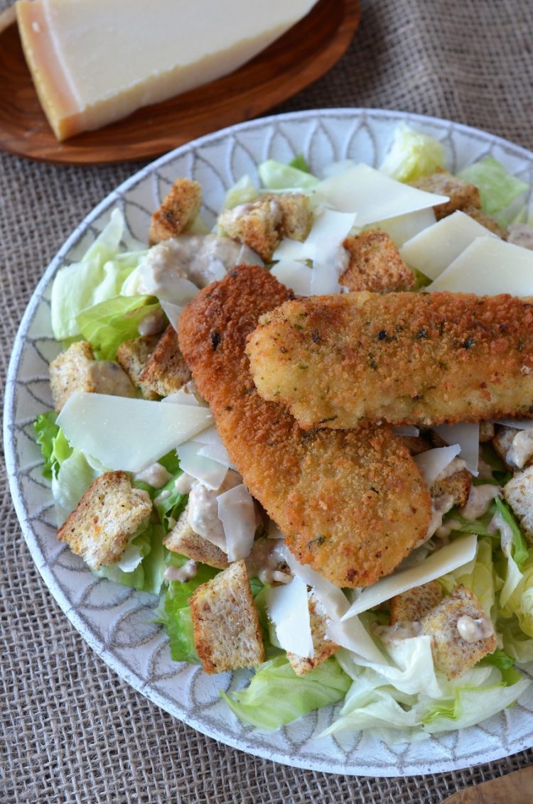 Salata Caesar cu peste - Retete culinare by Teo's Kitchen